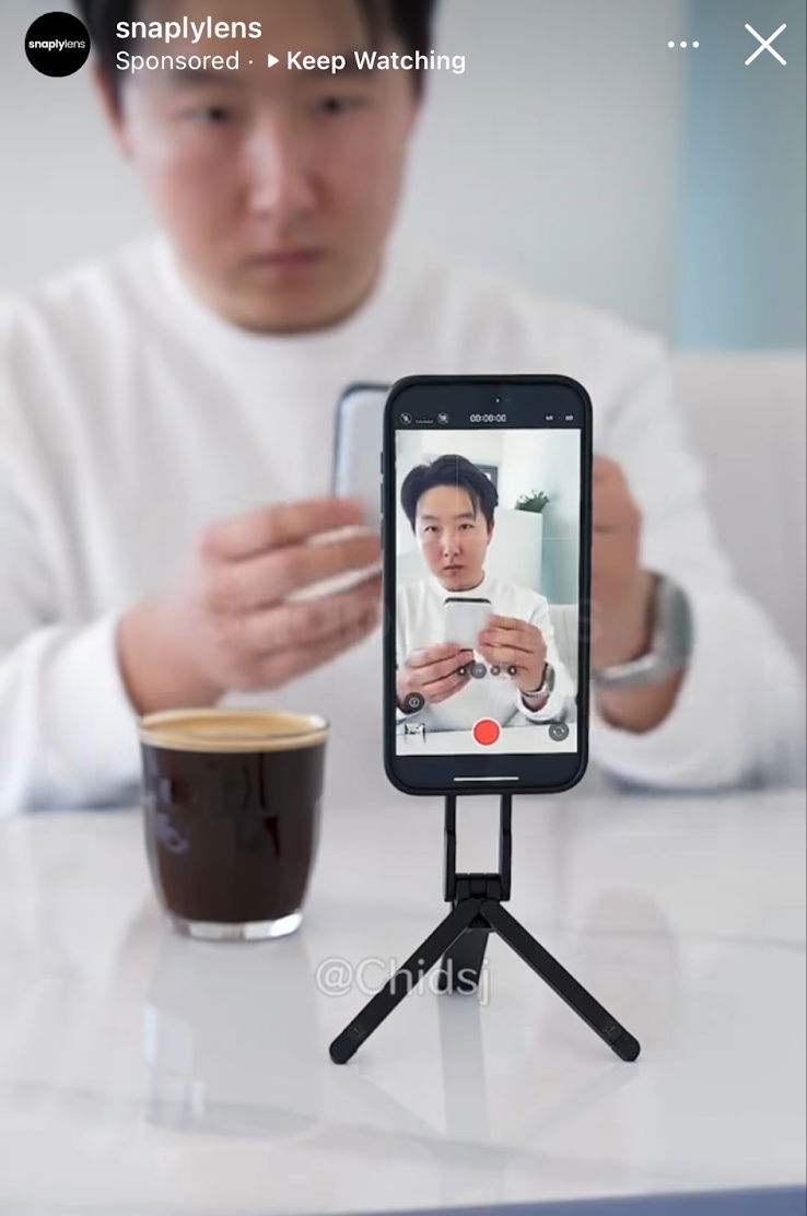 Snaply Lens cool front-facing camera device | SwipeFile